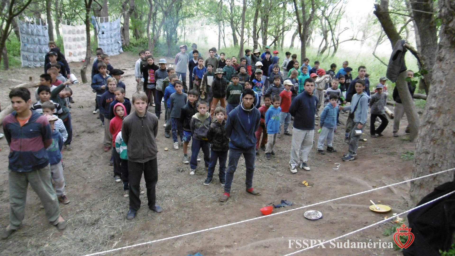 ¡Quién como Dios! ¡Nadie sólo Dios! Un día en el campamento San Miguel ...